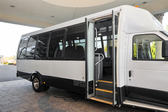 Shuttle Bus 24 Passenger – First Class Luxury Limos