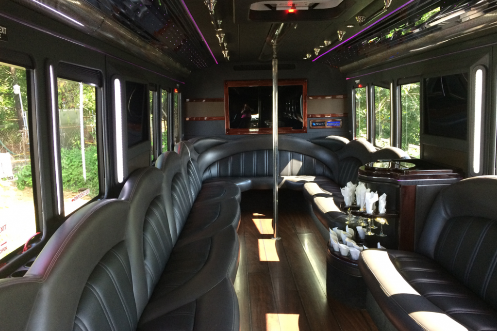 Limo Bus 25 Passenger – First Class Luxury Limos