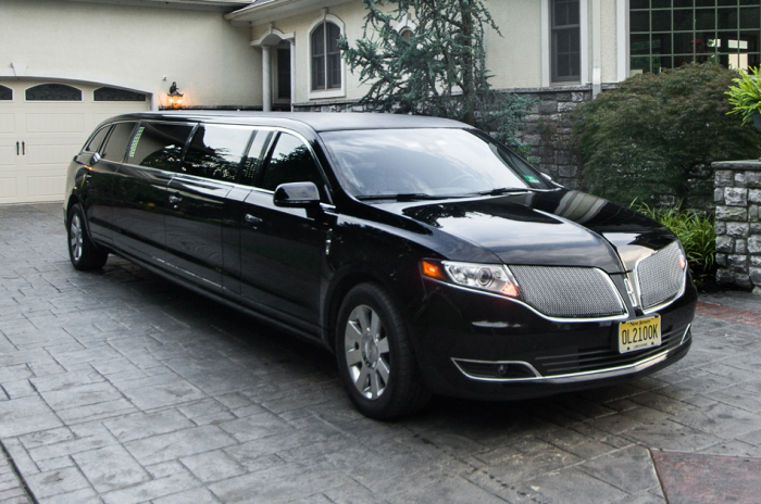 Fleet – First Class Luxury Limos