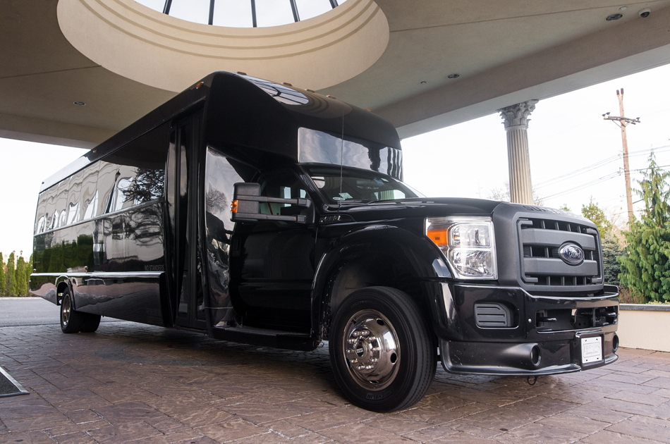 Fleet – First Class Luxury Limos